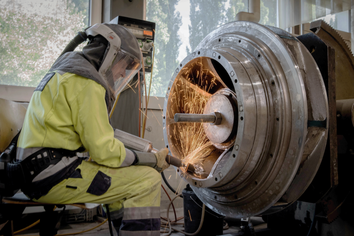 Servicing Francis turbine wheels :: Hydro Exploitation SA :: Sion ...